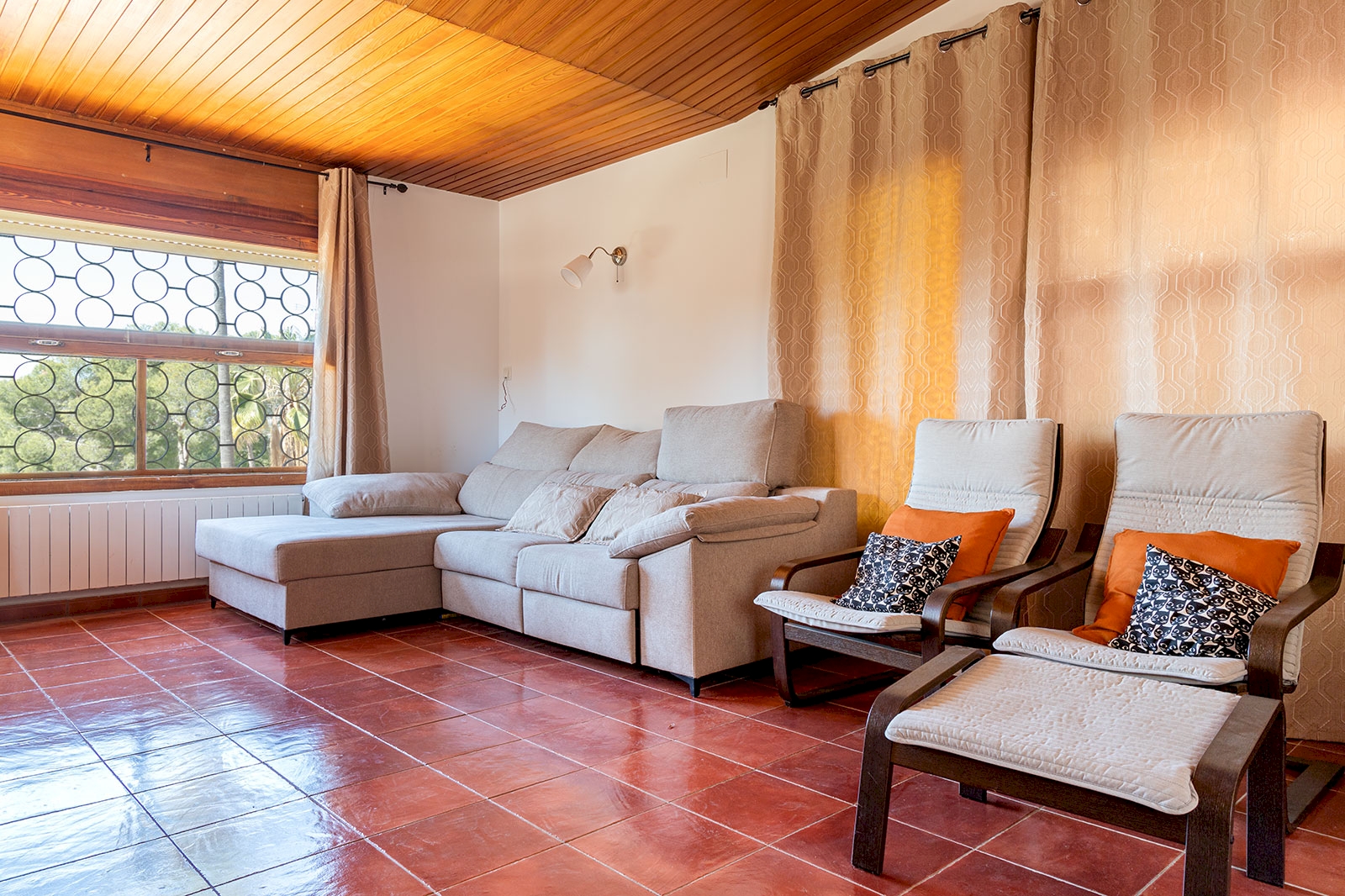 Casa con gran parcela en Cumbres de Calicanto